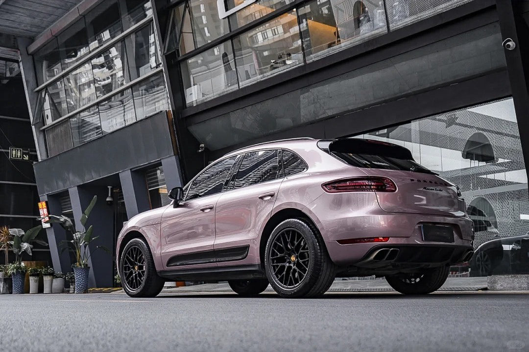 Super Gloss Frozen Berry Metallic – Milliotone